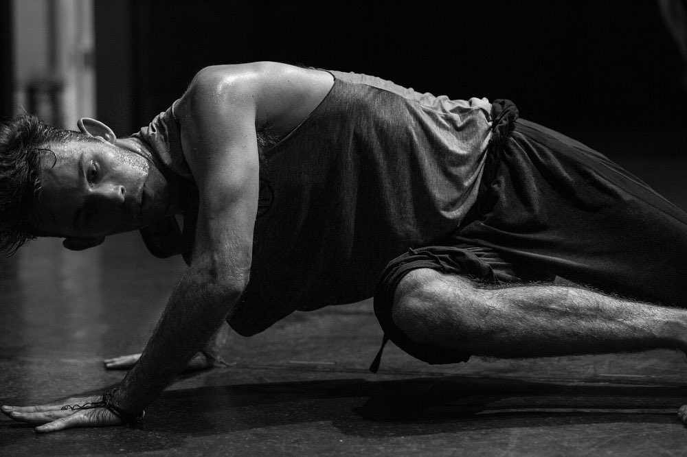 Contemporary OPEN (intermediate-advanced) with Callum Mooney » Chunky Move